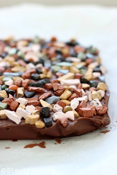 Fudge On The Rocks - Simply Gloria