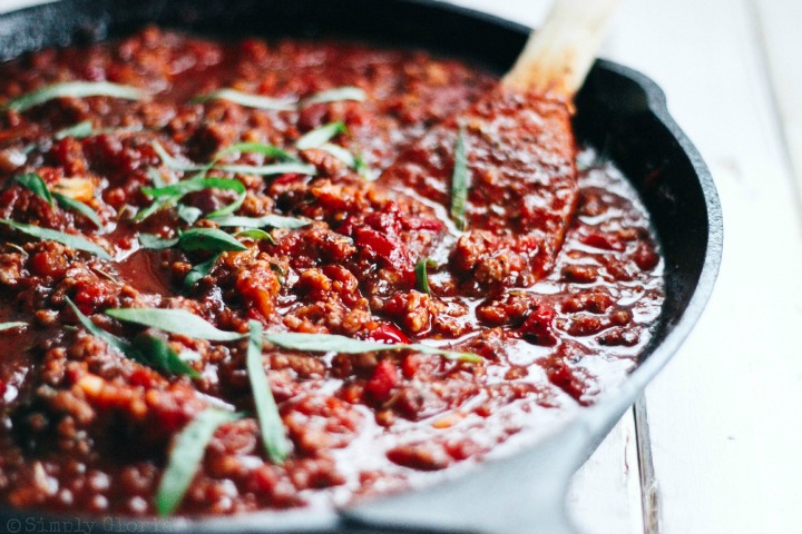 Sweet Piquanté Peppers Tomato Sauce with Italian Sausage - Simply Gloria
